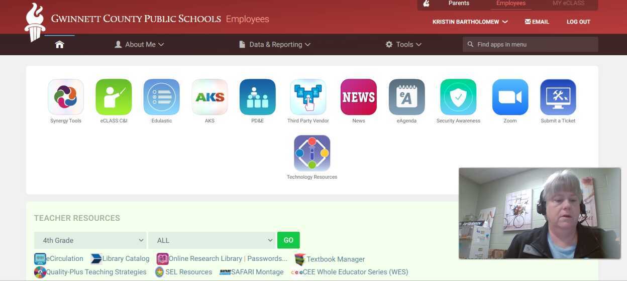 Student Hold Accessit