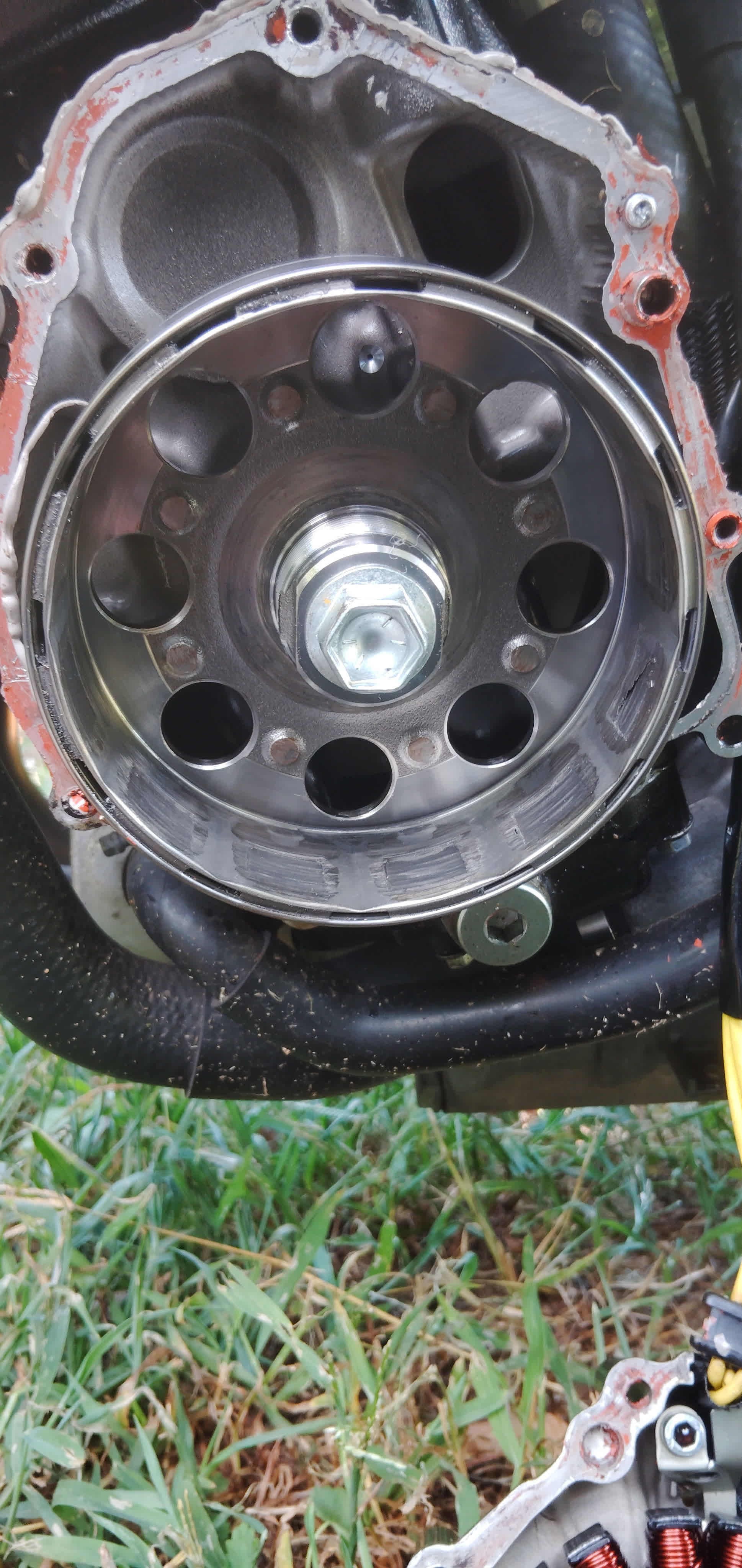 OLD-FLYWHEEL-750GSXS.jpg