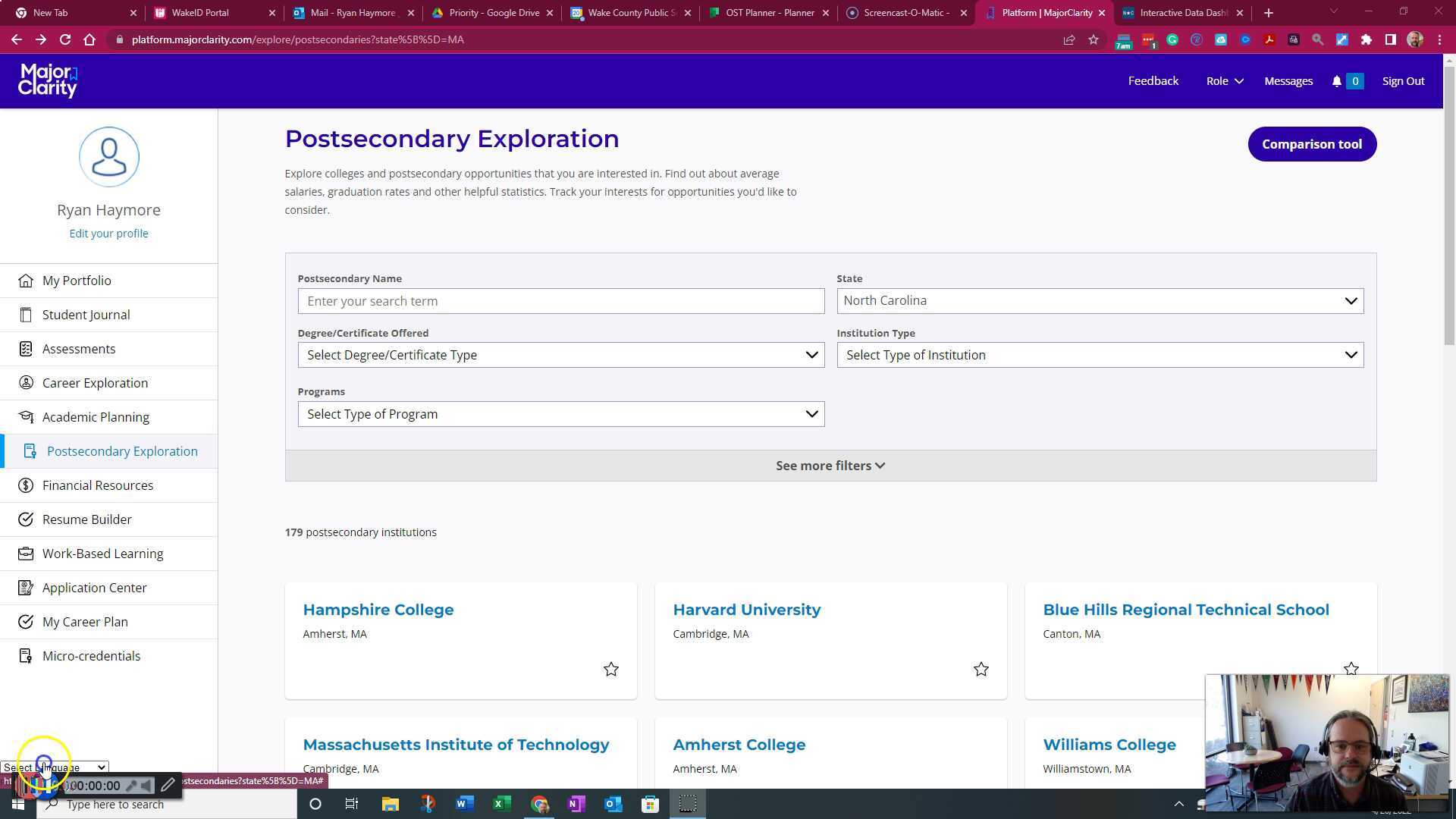 Reseraching Colleges in Major Clarity and Interactive Data Dashboards