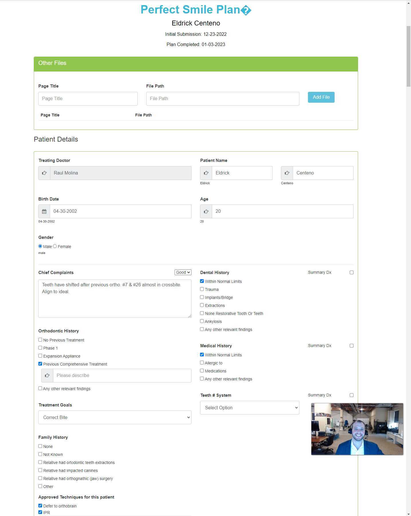 SimplyClear 11981 Class II Canine On The Right Midline Discrepancy Mild ...
