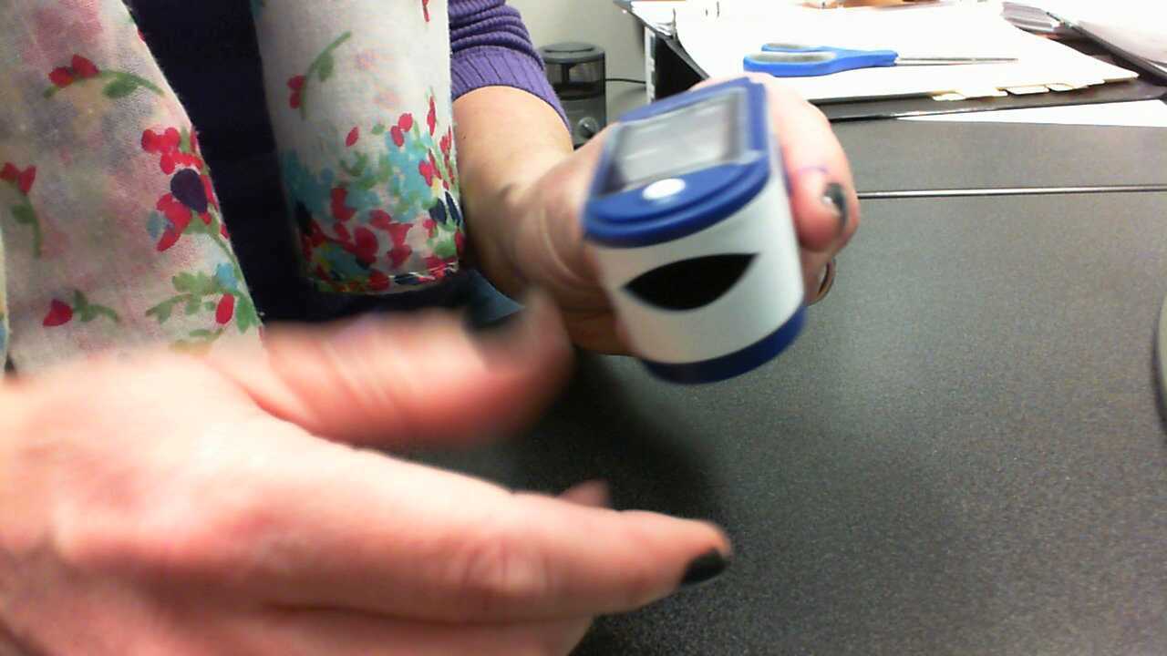 Pulse Oximeter use demonstration